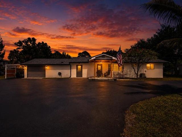 5500 West Pl, Mangonia Park, FL 33407