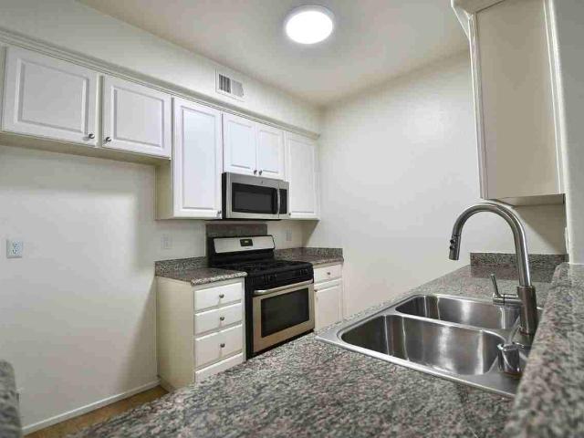 5500 1 Bedroom Apartment for Rent at 5500 Bonner Ave, Los Angeles, CA 91601 Mid Town North Hollywood