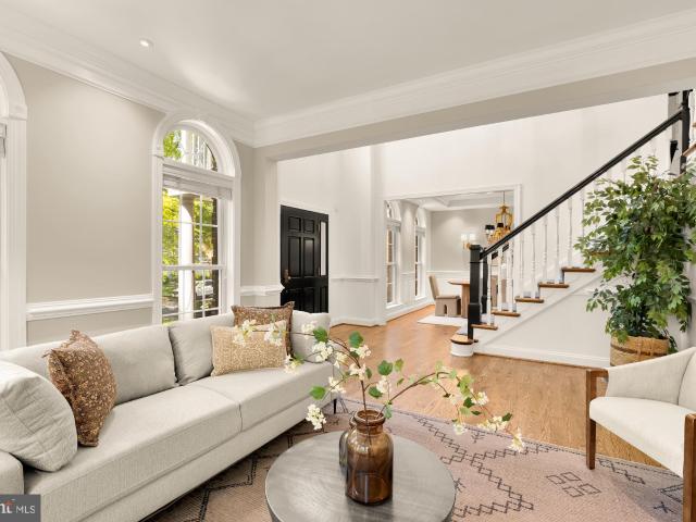 5501 Montgomery St, Chevy Chase, MD 20815 | MLS #MDMC2230 | Compass