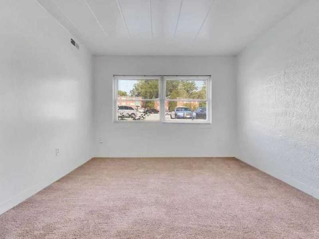 5501 at Norwood 1 Bedroom Apartment for Rent at 5501 Glengate Ln, Cincinnati, OH 45212 Pleasant Ridge