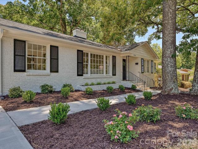 5501 Farmbrook Drive