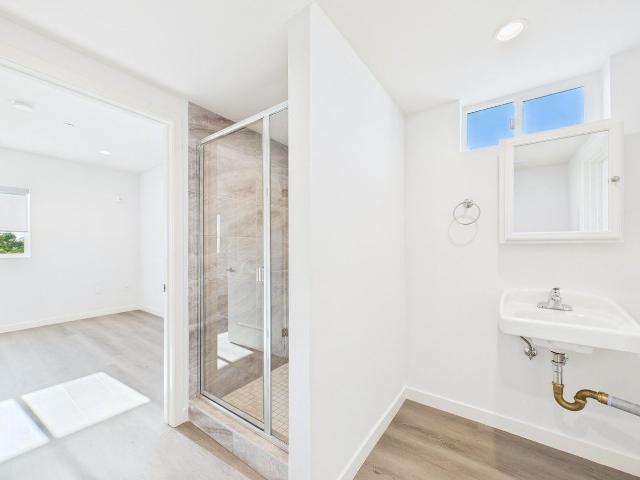 5501 Laurel Canyon Blvd 2 Bedroom Apartment for Rent at 5501 Laurel Canyon Blvd, Los Angeles, CA 91607 Valley Village