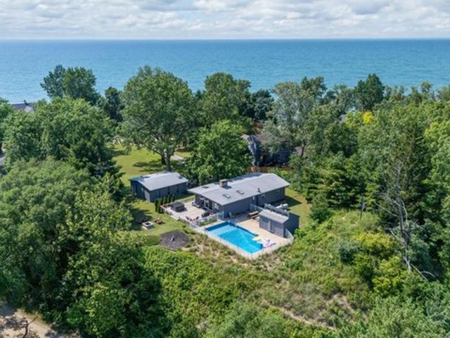 5501 Sunset Path, Stevensville, MI 49127