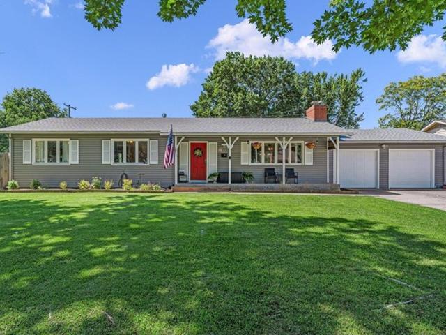 5501 SW 19th St, Topeka, KS 66604