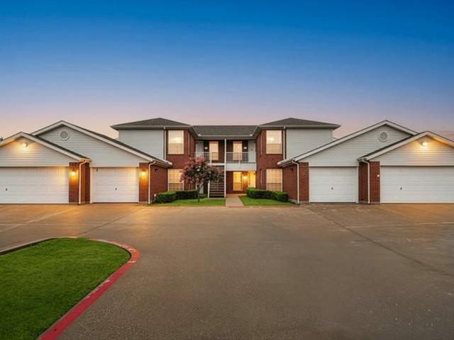 5501 Sayle St, Greenville, TX 75402