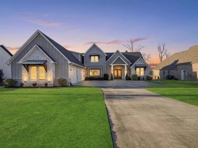 5502 Nathan Dr, Chandler, TX 75758