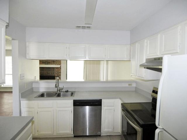 5502 Loving Drive 2 Bedroom Apartment for Rent at 5502 Loving Dr, Garland, TX 75043