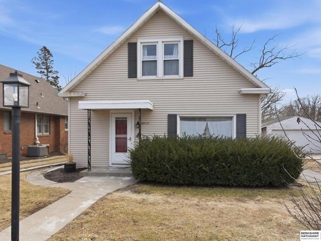 5503 Leavenworth St, Omaha, NE 68106