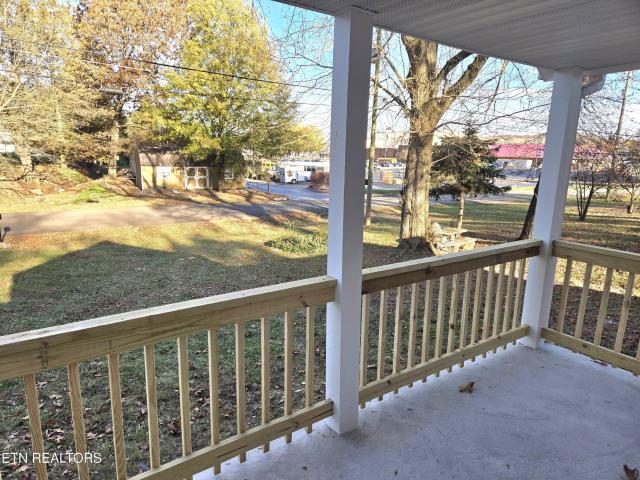 5503 Scenicwood Rd, Knoxville, TN 37912 | MLS #3158 | Compass
