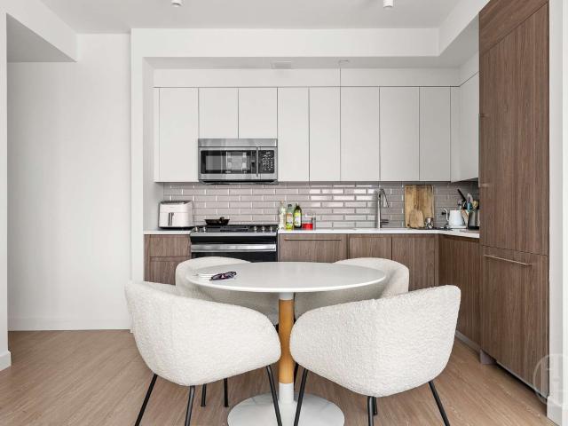 550 10th Avenue 2709