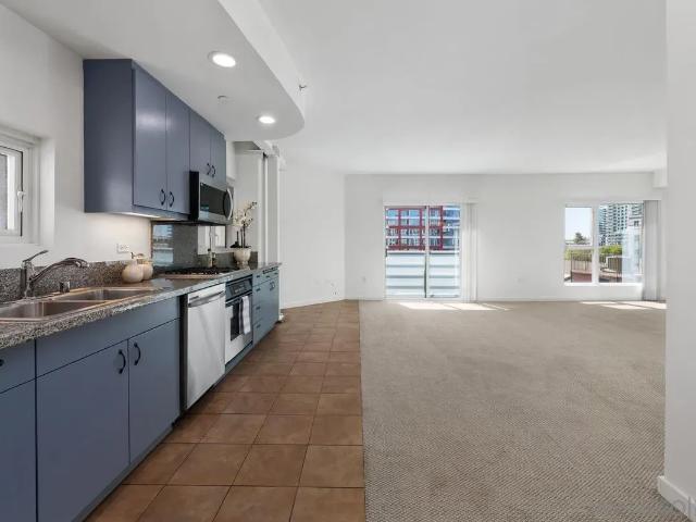 550 15th St 401, San Diego, CA
