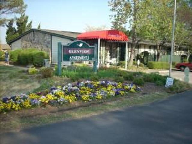 $550 / 1br UNLIKE ANY OTHER! GLENVIEW APTS map