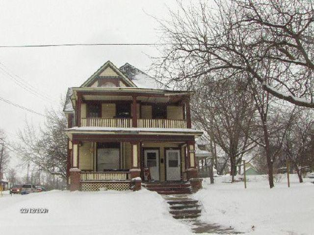 $550 / 2br Lower Duplex for rent by Roosevelt School 1002 Haskell map