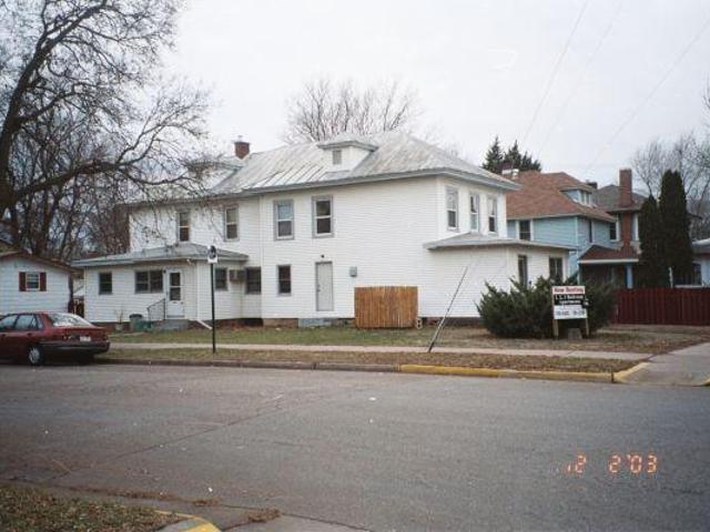 $550 / 2br 2 Bedroom Apt June 1st 1024 Main St #4