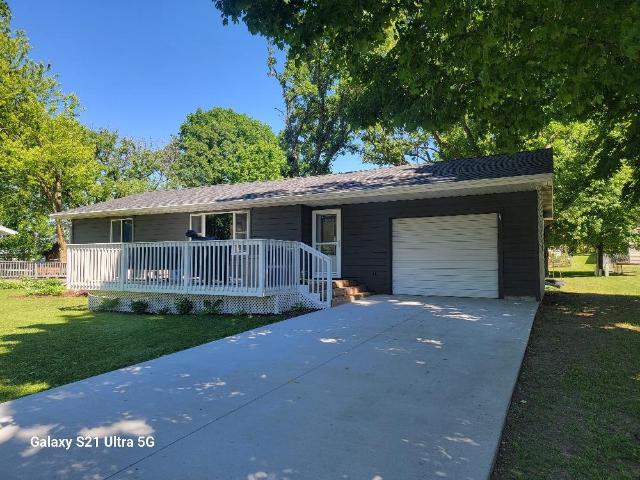 550 7th Street W