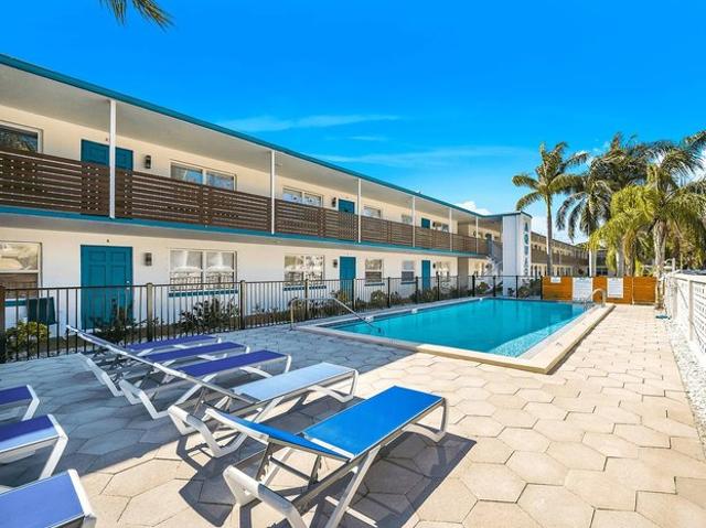 550 50th Ave N, Saint Petersburg, FL 33703