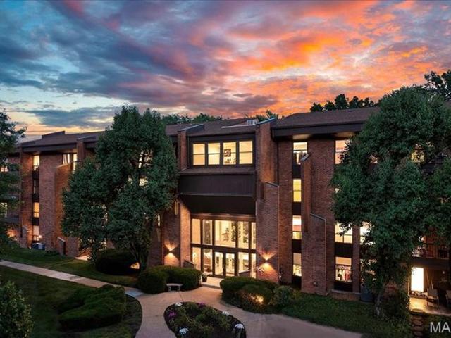 550 Coeur De Royale Dr Apt 206, Creve Coeur, MO 63141