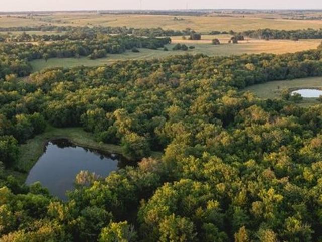 550 California Rd, Williamsburg, KS 66095