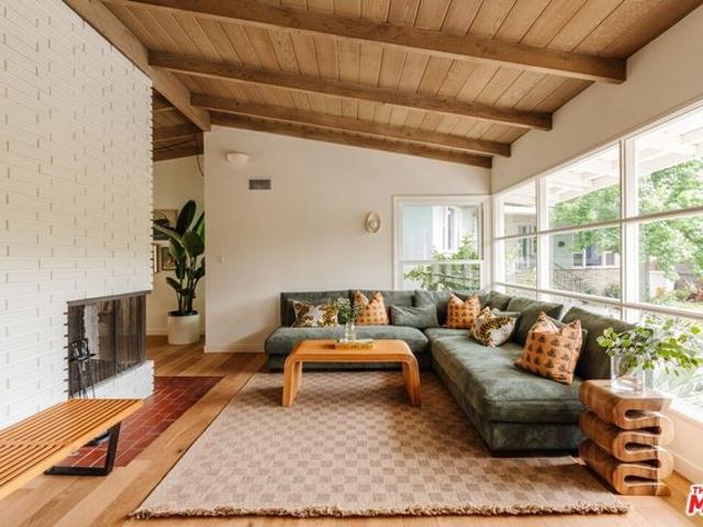 550 Arch Pl, Glendale, CA 91206