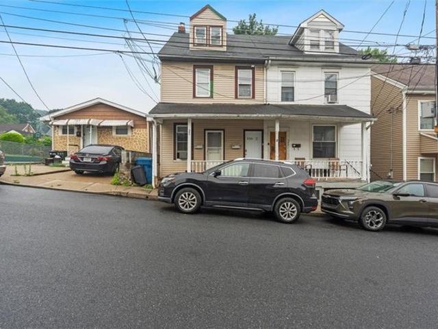 550 Benner Ave, Fountain Hill, PA 18015