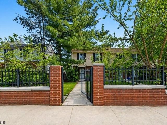 550 Bergen St, Newark, NJ 07108