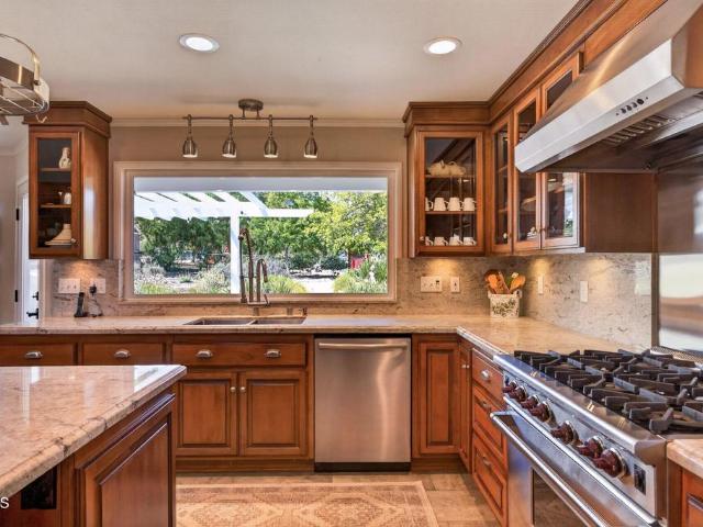 550 Buckboard Lane