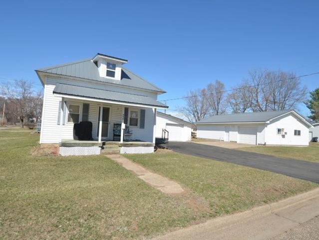 550 Gilman St, Mondovi, WI 54755