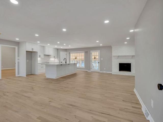 550 Drifting Cir W, Lebanon, TN 37087