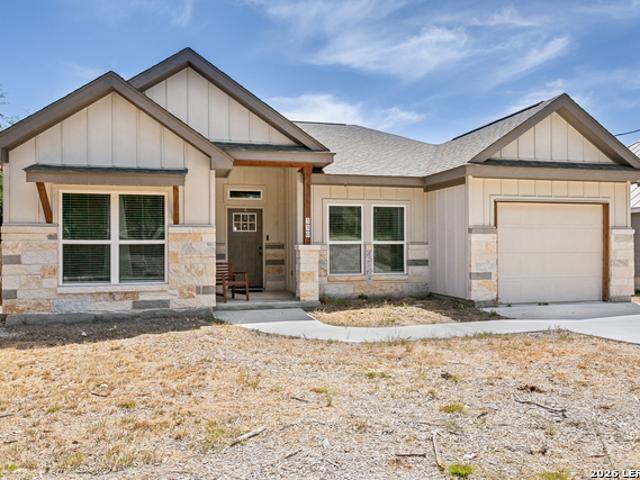 550 Eastview