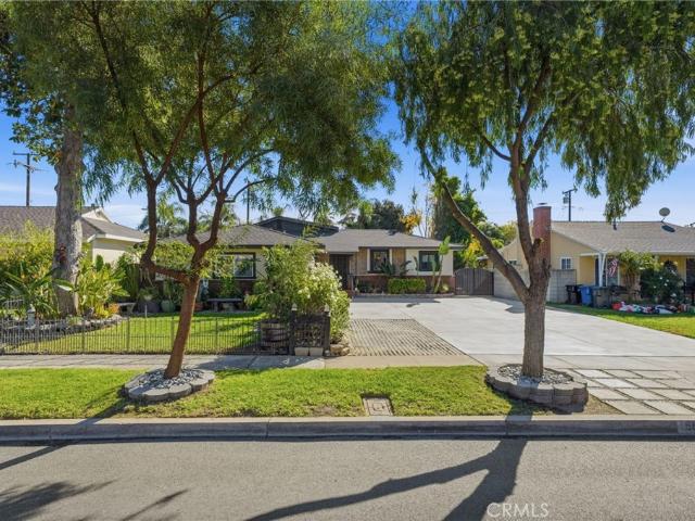 550 Fermoore St, San Fernando, CA 91340 | MLS #SR25282