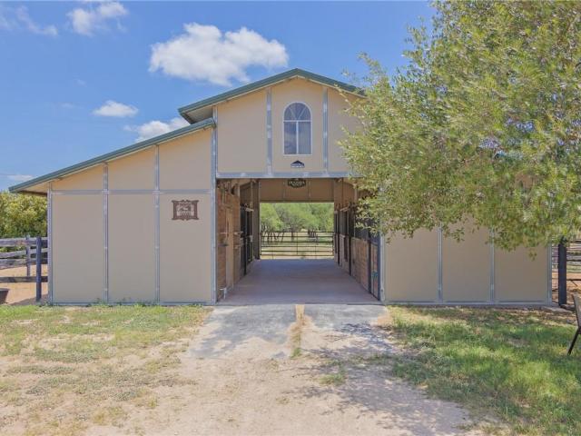 550 Hays Country Acres Rd
