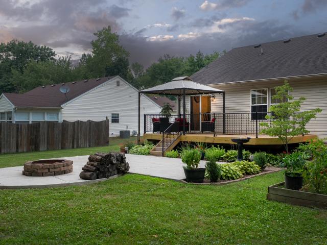 550 Old Farm Road