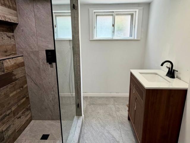550 Laramie Ave, Wilmette, IL