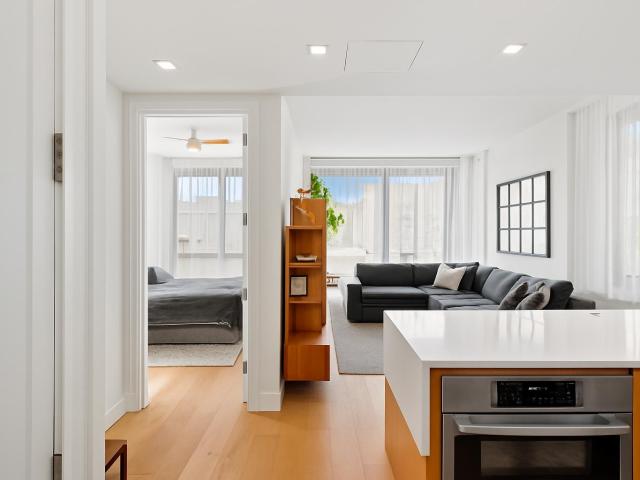 550 Metropolitan Avenue, Brooklyn, NY