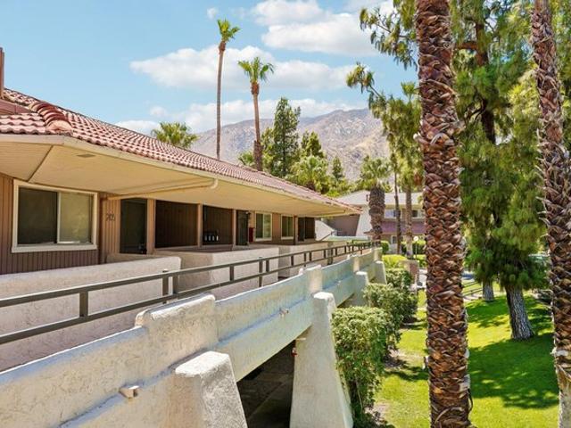 550 N Villa Ct Unit 205, Palm Springs, CA 92262