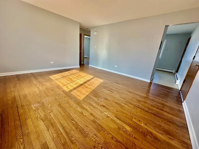 550 N Ardmore Avenue # 2W