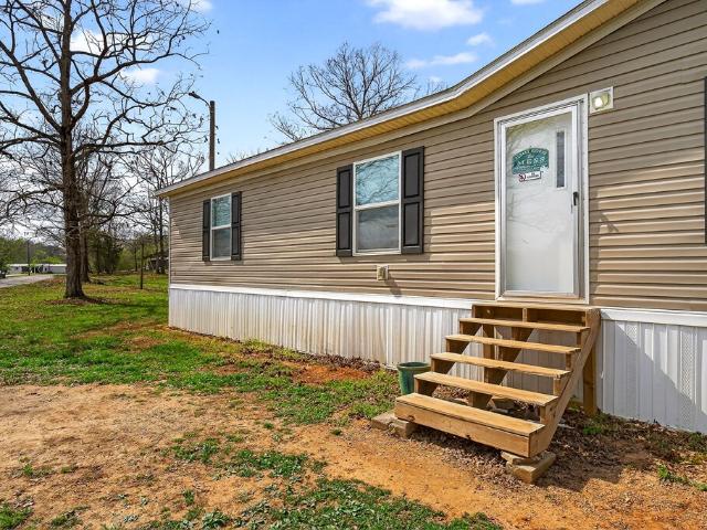 550 N Center Point Acres