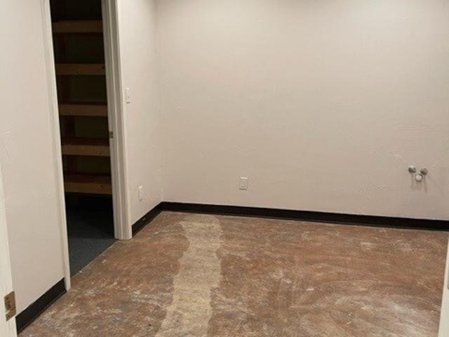 550 N Collegiate Drive