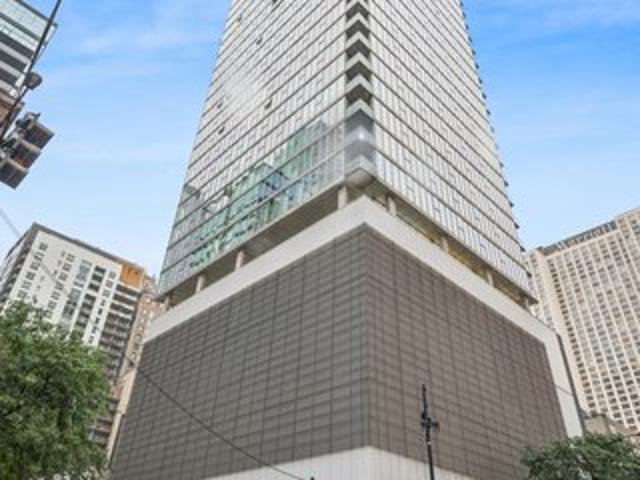 550 N Saint Clair St Apt 2105, Chicago, IL 60611
