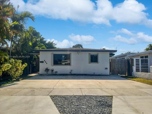 550 NW 60th Ct, Miami, FL 33126