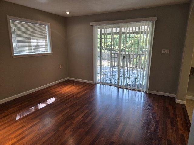 550 S 4th St, Jacksonville, OR 97530