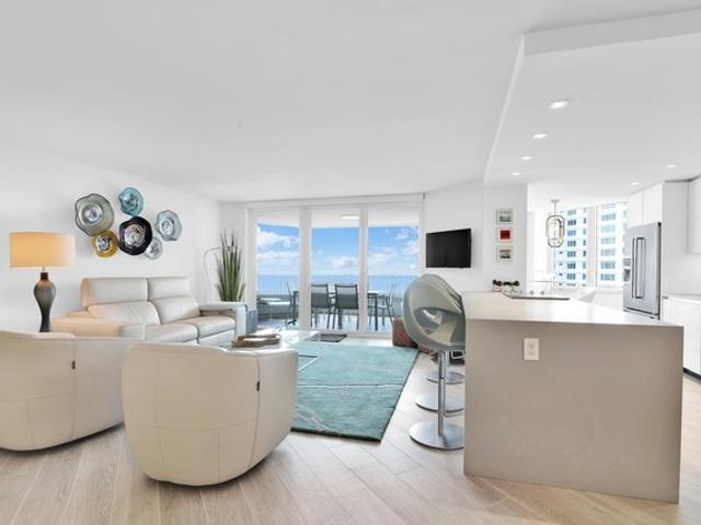 550 S Ocean Blvd Apt 1004, Boca Raton, FL 33432