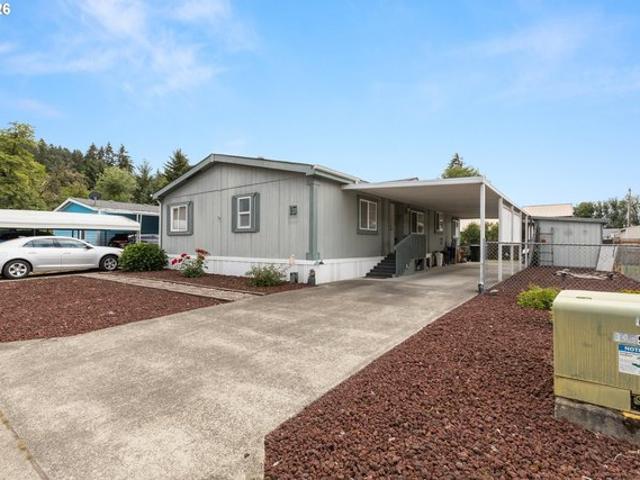 550 S State St Unit 15, Sutherlin, OR 97479
