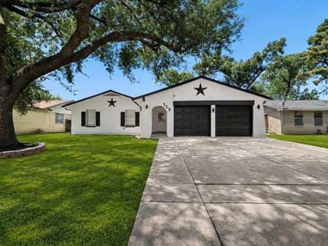 550 Slumberwood Dr, Houston, TX 77013