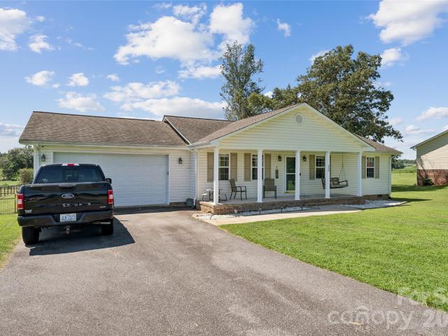 550 Stable Brook Lane