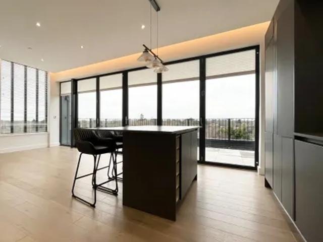 550 Streetsbrook Road, Sharmans Cross, B91 1QY, United Kingdom | 3 bed apartment for rent #167490981 | Rentberry