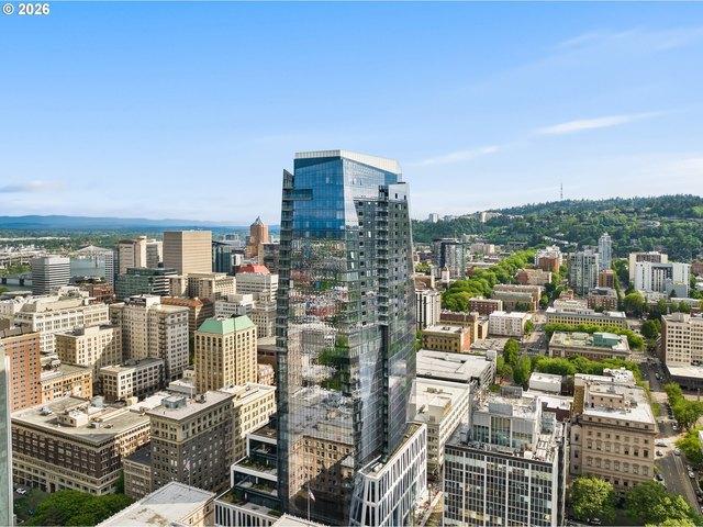 550 SW 10th Ave Apt 2810, Portland, OR 97205