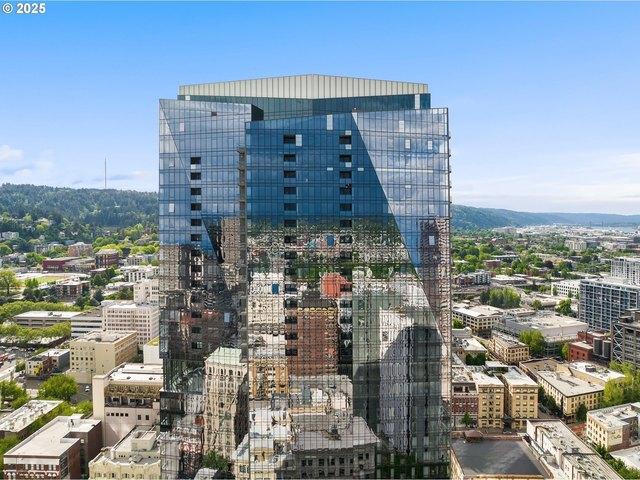 550 SW 10th Ave Apt 3003, Portland, OR 97205