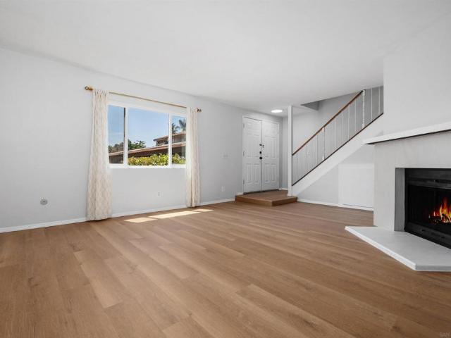 550 Park Way 8