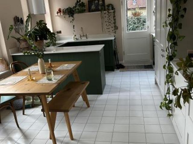 £550 pcm — all bills included — Monday to Friday — Streatham Hill